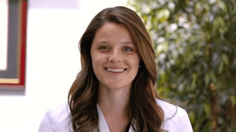 Meet Dr. Ashley Ciapciak - Brede Ciapciak Dental Needham Massachusetts